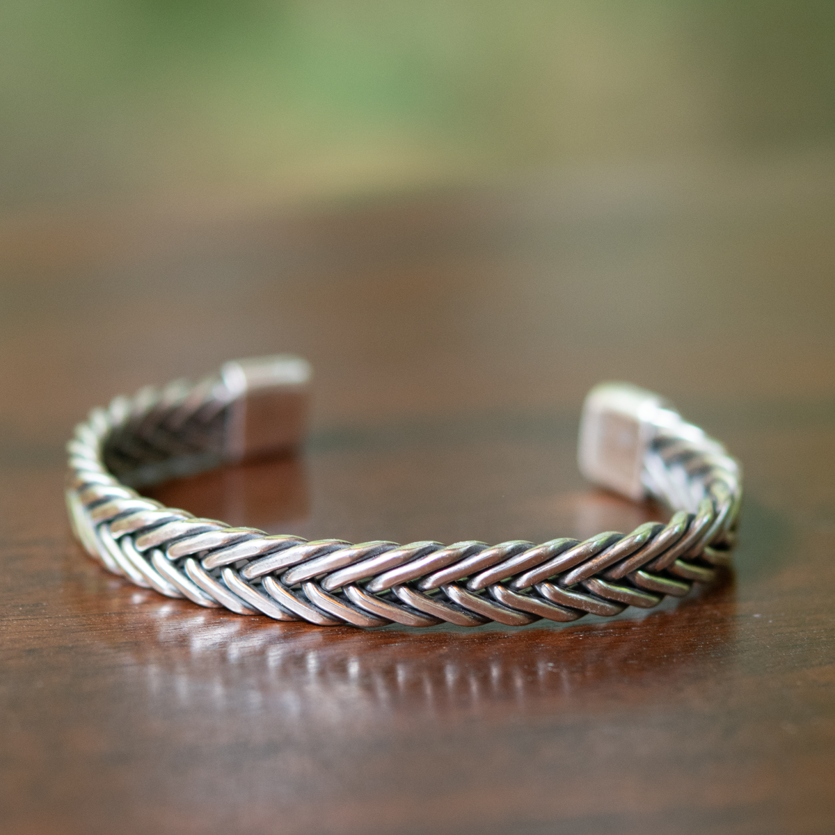 Liz Hanson Metalsmith: Fine jewelry for contemporary women