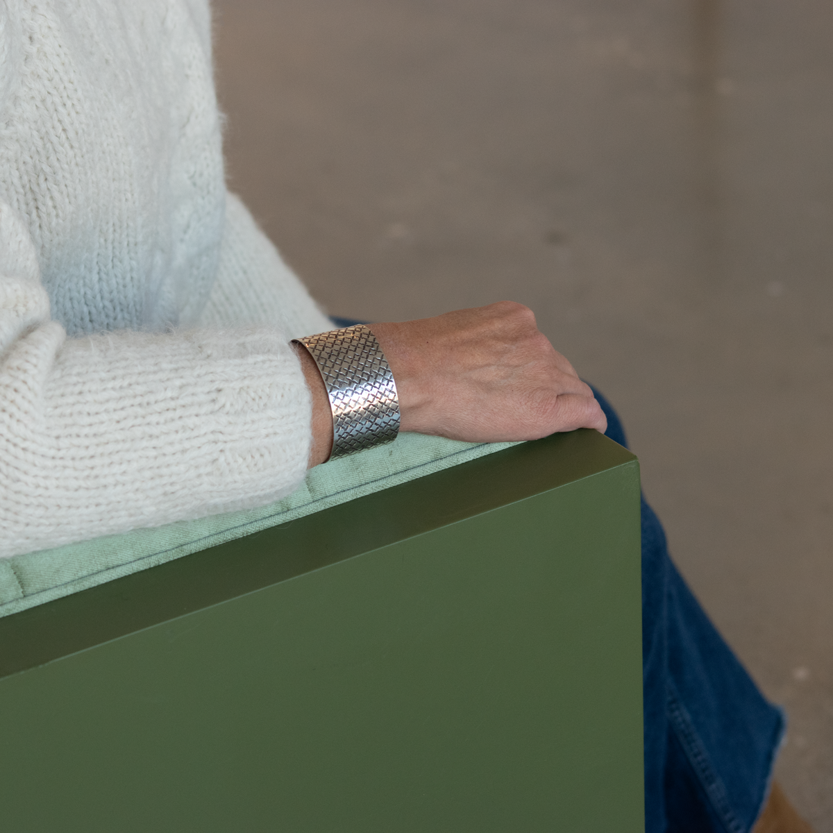 Liz Hanson Metalsmith: Fine jewelry for contemporary women